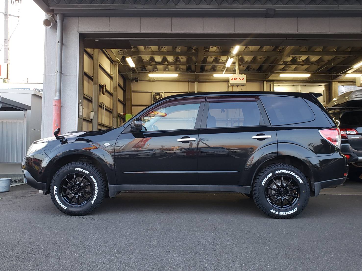 BEST写真館 | スバル フォレスター SJ5/SJG の HOT STUFF(ホットスタッフ) G-SPEED ジースピード 16 メタリックブラック を表示 | タイヤとアルミホイールの ...