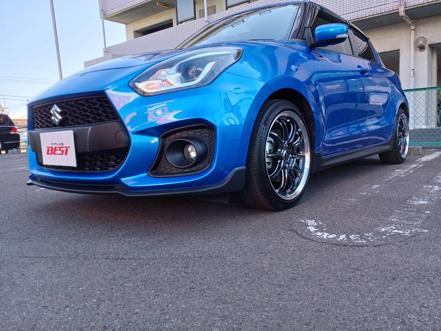 BEST写真館 | スズキ スイフトスポーツ ZC33S の WORK(ワーク) WORK EMOTION ワーク エモーション 17 グリミットブラックダイヤカットリム(GTKRC) を表示 ...