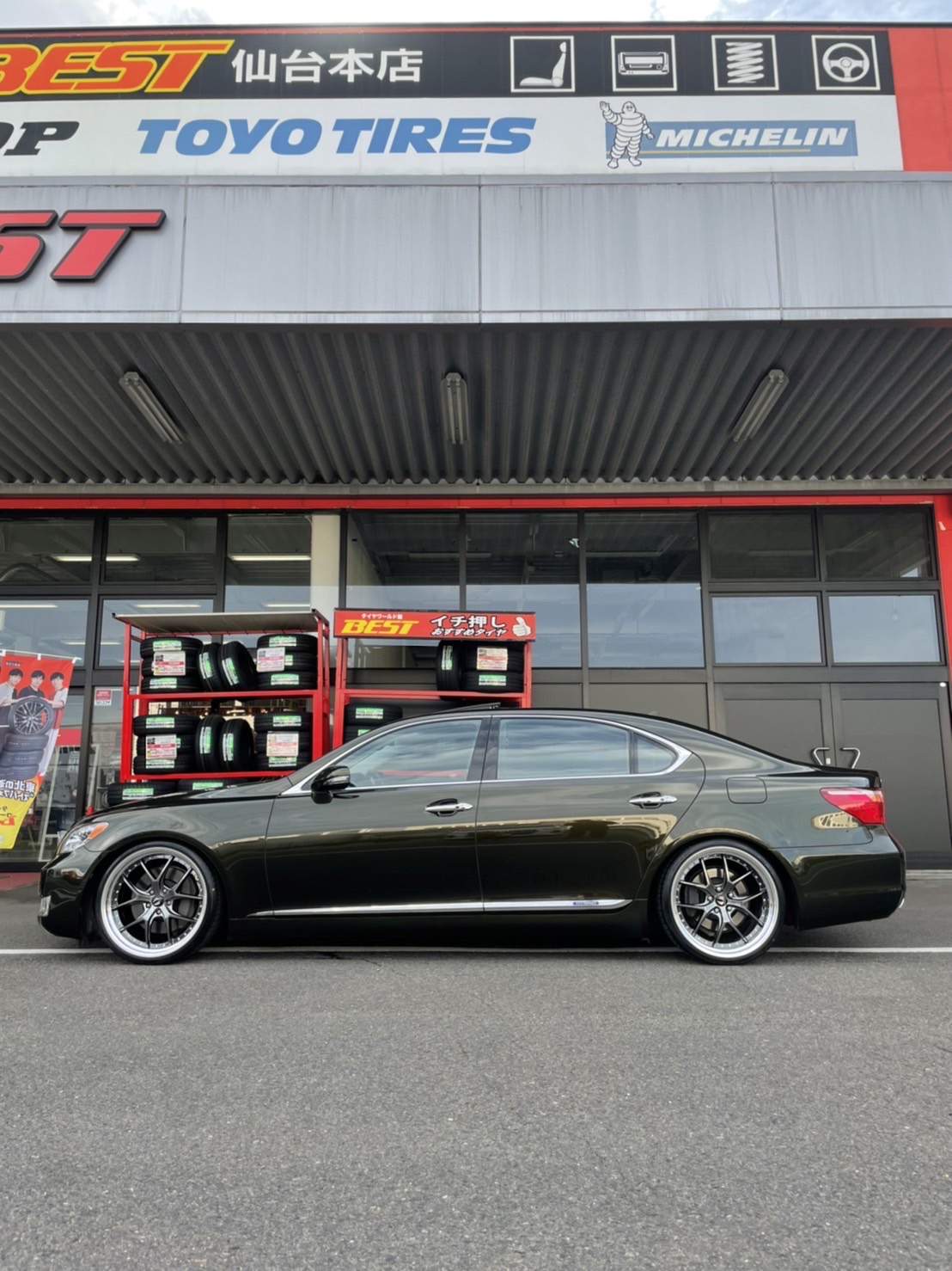 BEST写真館 | レクサス LS600 UVF46 の AIMGIAN(エイムゲイン) AIMGAIN エイムゲイン 21 ハイパーブラック ...