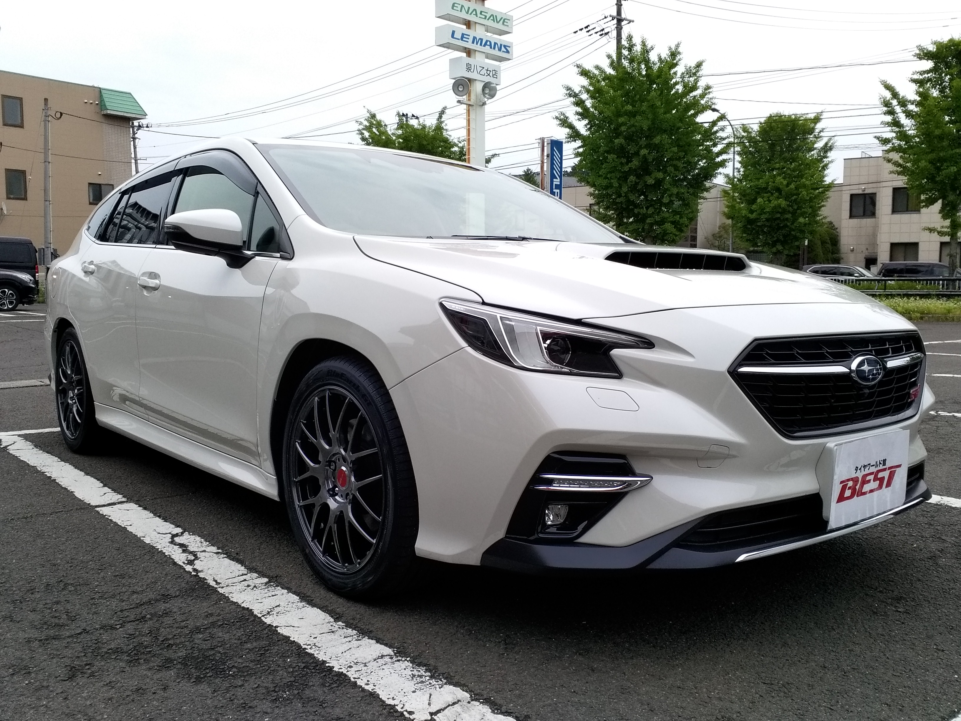 BEST写真館 | スバル レヴォーグ VN5 の WORK(ワーク) WORK EMOTION ワーク エモーション 18 グリミットブラック(GTK) を表示 | タイヤとアルミホイールの ...