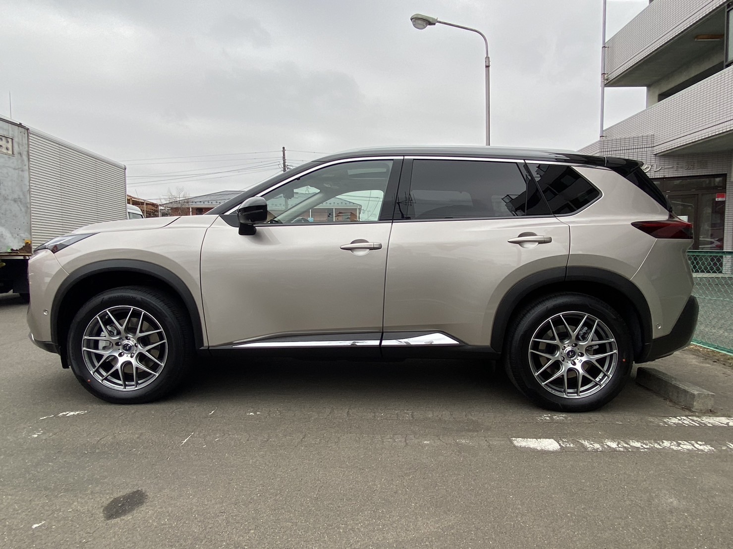 BEST写真館 | 日産 エクストレイル T33/SNT33 の Weds(ウェッズ) LEONIS レオニス 19 マットガンメタマシニングカット(MGMC) を表示 | タイヤとアルミ ...